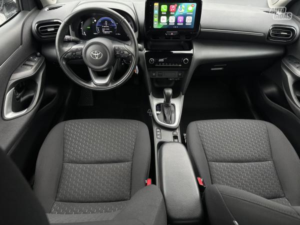 Белый Тойота Yaris Cross 2025 в Авиженяй, объемом двигателя 1.50 л и пробегом 57 тыс. км за 21950 €, фото 6 на AUTOMOTO.COM.LV