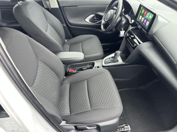 Белый Тойота Yaris Cross 2025 в Авиженяй, объемом двигателя 1.50 л и пробегом 57 тыс. км за 21950 €, фото 7 на AUTOMOTO.COM.LV