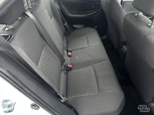Balts Toyota Yaris Cross 2025 Avižieniai, ar dzinēja tilpumu 1.50 L un nobraukumu 57 tūkst. km par 21950 €, foto 9 vietnē AUTOMOTO.COM.LV
