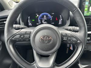 Balts Toyota Yaris Cross 2025 Avižieniai, ar dzinēja tilpumu 1.50 L un nobraukumu 57 tūkst. km par 21950 €, foto 10 vietnē AUTOMOTO.COM.LV