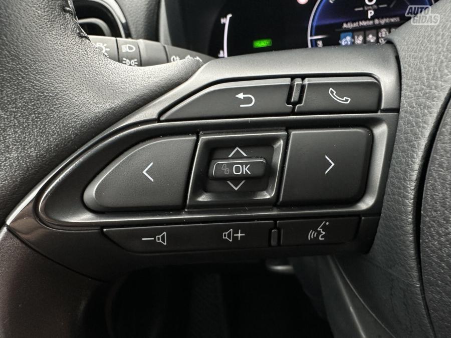 Balts Toyota Yaris Cross 2025 Avižieniai, ar dzinēja tilpumu 1.50 L un nobraukumu 57 tūkst. km par 21950 €, foto 14 vietnē AUTOMOTO.COM.LV