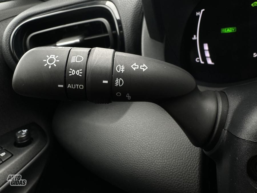 Balts Toyota Yaris Cross 2025 Avižieniai, ar dzinēja tilpumu 1.50 L un nobraukumu 57 tūkst. km par 21950 €, foto 16 vietnē AUTOMOTO.COM.LV