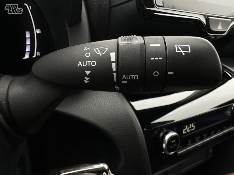 Balts Toyota Yaris Cross 2025 Avižieniai, ar dzinēja tilpumu 1.50 L un nobraukumu 57 tūkst. km par 21950 €, foto 17 vietnē AUTOMOTO.COM.LV