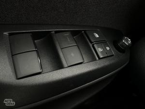 Balts Toyota Yaris Cross 2025 Avižieniai, ar dzinēja tilpumu 1.50 L un nobraukumu 57 tūkst. km par 21950 €, foto 28 vietnē AUTOMOTO.COM.LV