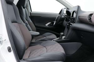 Белый Тойота Yaris Cross 2025 в Вильнюс, объемом двигателя 1.49 л и пробегом 22 тыс. км за 28900 €, фото 10 на AUTOMOTO.COM.LV