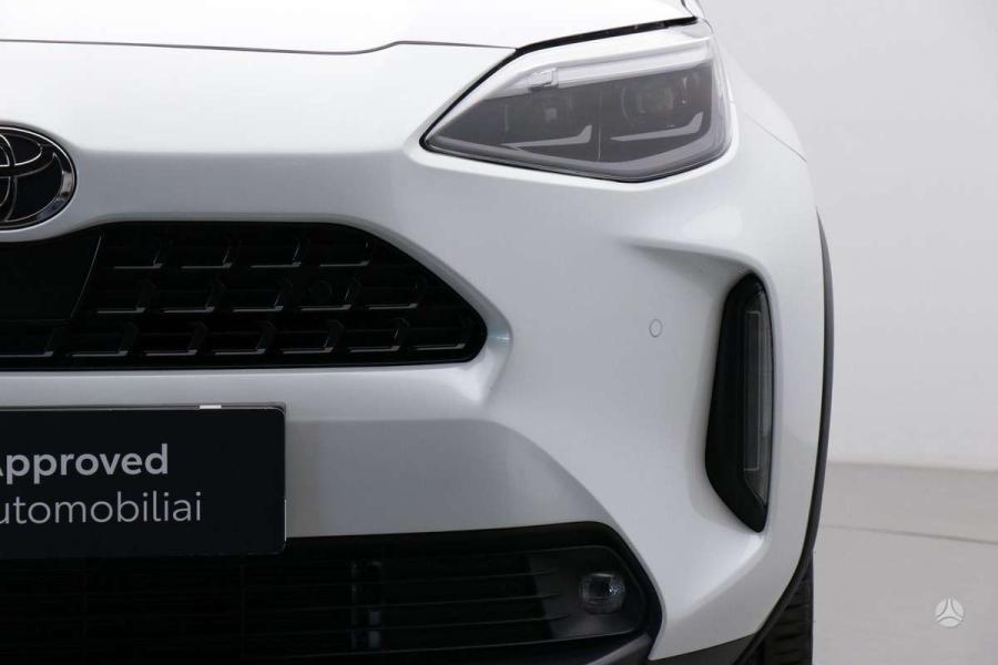 Белый Тойота Yaris Cross 2025 в Вильнюс, объемом двигателя 1.49 л и пробегом 22 тыс. км за 28900 €, фото 21 на AUTOMOTO.COM.LV