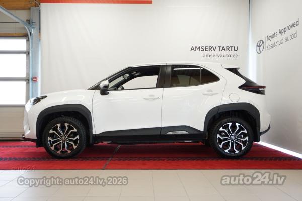 Белый Тойота Yaris Cross 2022 в Тарту, объемом двигателя 1.50 л и пробегом 83 тыс. км за 20990 €, фото 3 на AUTOMOTO.COM.LV