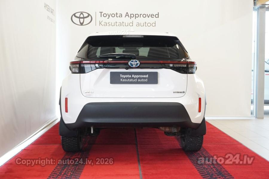 Белый Тойота Yaris Cross 2022 в Тарту, объемом двигателя 1.50 л и пробегом 83 тыс. км за 20990 €, фото 5 на AUTOMOTO.COM.LV