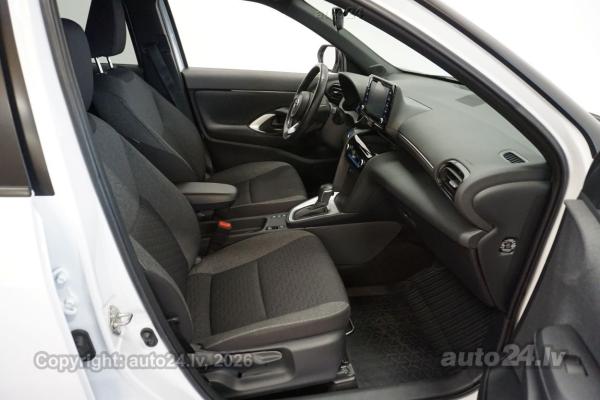 Белый Тойота Yaris Cross 2022 в Тарту, объемом двигателя 1.50 л и пробегом 83 тыс. км за 20990 €, фото 6 на AUTOMOTO.COM.LV