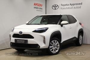 Белый Тойота Yaris Cross 2022 в Таллин, объемом двигателя 1.50 л и пробегом 96 тыс. км за 19990 €, фото  на AUTOMOTO.COM.LV