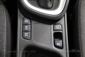 Белый Тойота Yaris Cross 2022 в Таллин, объемом двигателя 1.50 л и пробегом 96 тыс. км за 19990 €, фото 14 на AUTOMOTO.COM.LV