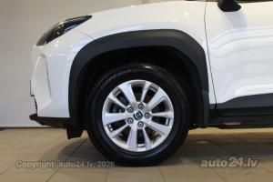 Белый Тойота Yaris Cross 2022 в Таллин, объемом двигателя 1.50 л и пробегом 96 тыс. км за 19990 €, фото 19 на AUTOMOTO.COM.LV