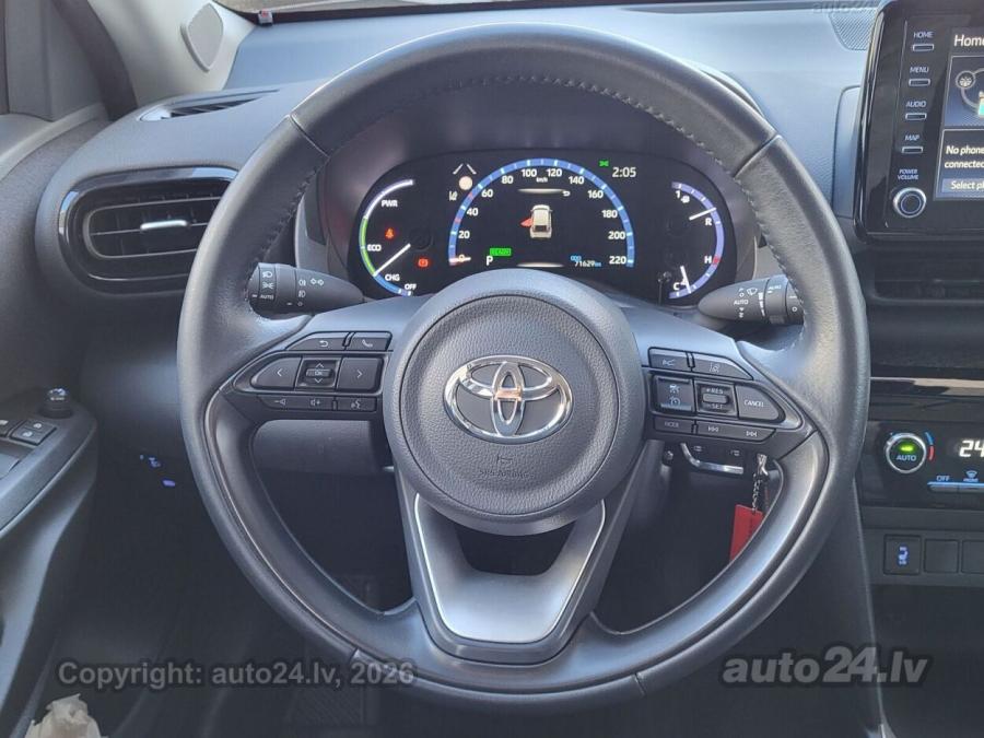 Balts Toyota Yaris Cross 2023 Tallina, ar dzinēja tilpumu 1.49 L un nobraukumu 72 tūkst. km par 19995 €, foto 11 vietnē AUTOMOTO.COM.LV