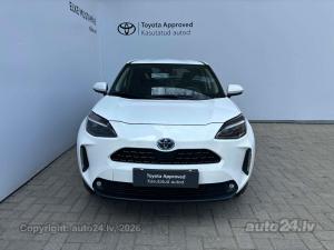 Balts Toyota Yaris Cross 2023 Tallina, ar dzinēja tilpumu 1.49 L un nobraukumu 13 tūkst. km par 24995 €, foto 6 vietnē AUTOMOTO.COM.LV