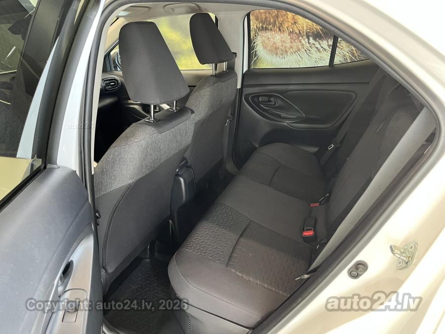 Белый Тойота Yaris Cross 2023 в Таллин, объемом двигателя 1.50 л и пробегом 141 тыс. км за 17900 €, фото 8 на AUTOMOTO.COM.LV