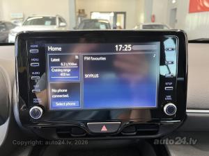 Белый Тойота Yaris Cross 2023 в Таллин, объемом двигателя 1.50 л и пробегом 141 тыс. км за 17900 €, фото 15 на AUTOMOTO.COM.LV
