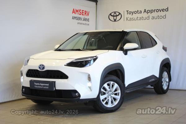 Balts Toyota Yaris Cross 2023 Tallina, ar dzinēja tilpumu 1.50 L un nobraukumu 115 tūkst. km par 17990 €, foto 1 vietnē AUTOMOTO.COM.LV