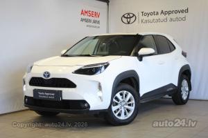 White Toyota Yaris Cross 2023 in Tallinn, with an engine capacity of 1.50 L and mileage of 115 thousand km for 17990 €, photo  on AUTOMOTO.COM.LV