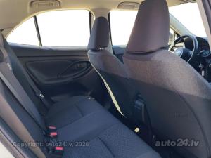 Balts Toyota Yaris Cross 2023 Tallina, ar dzinēja tilpumu 1.49 L un nobraukumu 65 tūkst. km par 19995 €, foto 8 vietnē AUTOMOTO.COM.LV