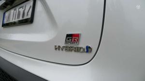 White Toyota Yaris Cross 2023 in Vilnius, with an engine capacity of 1.49 L and mileage of 39 thousand km for 21450 €, photo 7 on AUTOMOTO.COM.LV