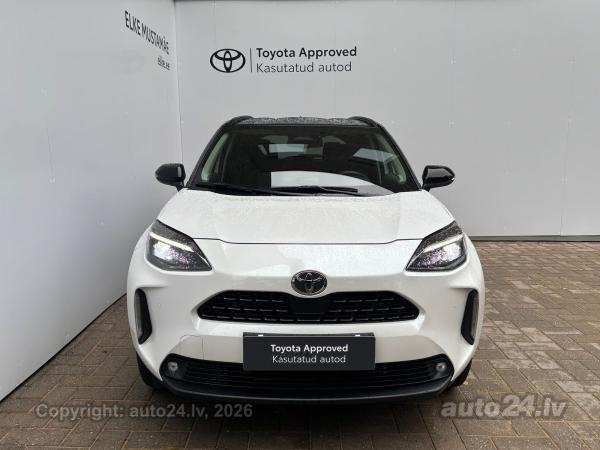 Белый Тойота Yaris Cross 2024 в Таллин, объемом двигателя 1.49 л и пробегом 12 тыс. км за 29995 €, фото 5 на AUTOMOTO.COM.LV
