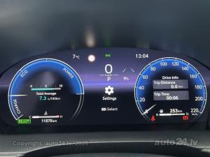 Balts Toyota Yaris Cross 2024 Tallina, ar dzinēja tilpumu 1.49 L un nobraukumu 12 tūkst. km par 29995 €, foto 14 vietnē AUTOMOTO.COM.LV