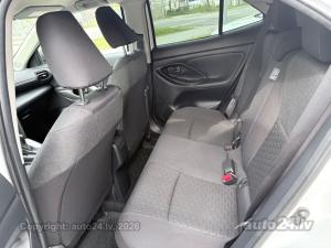Белый Тойота Yaris Cross 2024 в Таллин, объемом двигателя 1.50 л и пробегом 73 тыс. км за 20990 €, фото 10 на AUTOMOTO.COM.LV
