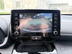 Белый Тойота Yaris Cross 2024 в Таллин, объемом двигателя 1.50 л и пробегом 73 тыс. км за 20990 €, фото 11 на AUTOMOTO.COM.LV