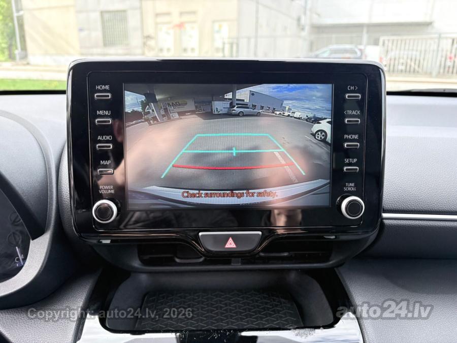Белый Тойота Yaris Cross 2024 в Таллин, объемом двигателя 1.50 л и пробегом 73 тыс. км за 20990 €, фото 11 на AUTOMOTO.COM.LV