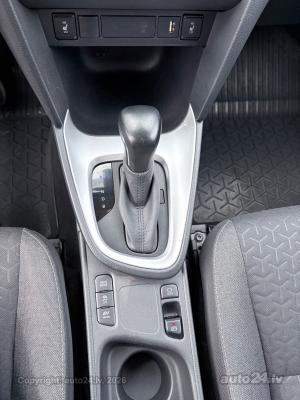Белый Тойота Yaris Cross 2024 в Таллин, объемом двигателя 1.50 л и пробегом 73 тыс. км за 20990 €, фото 12 на AUTOMOTO.COM.LV