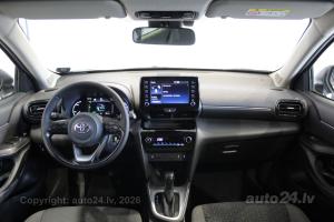 Белый Тойота Yaris Cross 2024 в Таллин, объемом двигателя 1.50 л и пробегом 142 тыс. км за 18990 €, фото 9 на AUTOMOTO.COM.LV