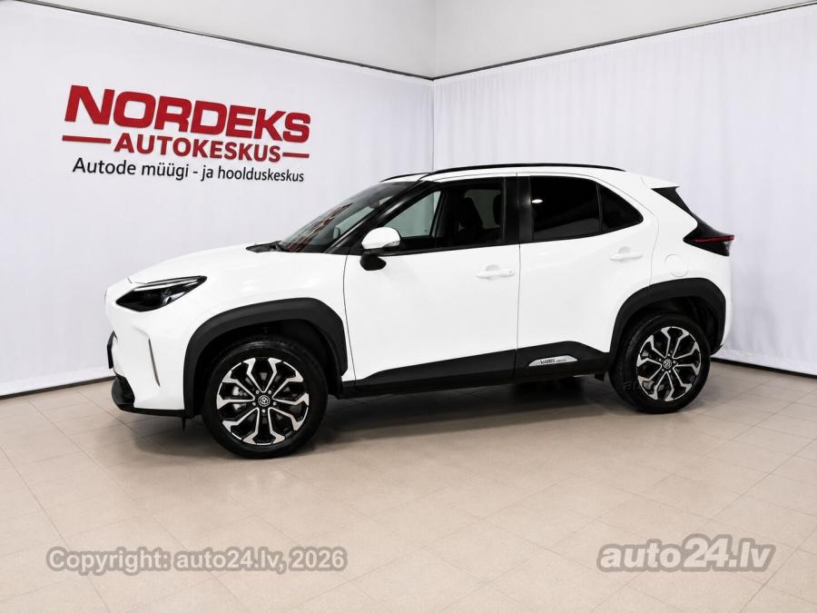 Белый Тойота Yaris Cross 2024 в Таллин, объемом двигателя 1.50 л и пробегом 75 тыс. км за 22990 €, фото 15 на AUTOMOTO.COM.LV