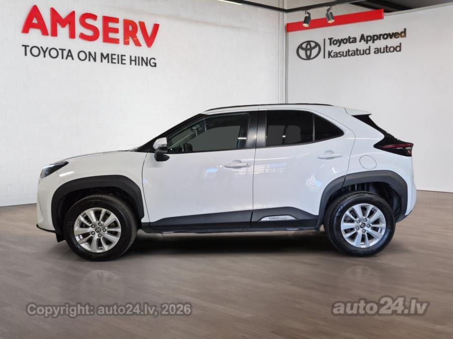 Белый Тойота Yaris Cross 2024 в Таллин, объемом двигателя 1.50 л и пробегом 149 тыс. км за 18490 €, фото 4 на AUTOMOTO.COM.LV