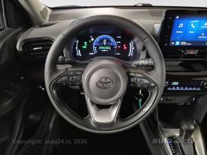 Белый Тойота Yaris Cross 2024 в Таллин, объемом двигателя 1.50 л и пробегом 149 тыс. км за 18490 €, фото 13 на AUTOMOTO.COM.LV