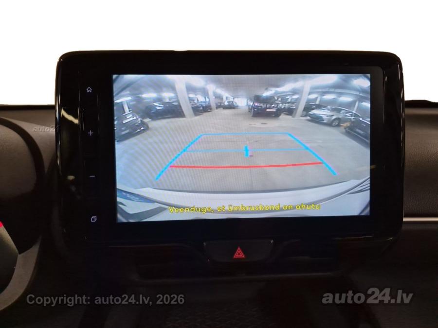 Белый Тойота Yaris Cross 2024 в Таллин, объемом двигателя 1.50 л и пробегом 149 тыс. км за 18490 €, фото 15 на AUTOMOTO.COM.LV
