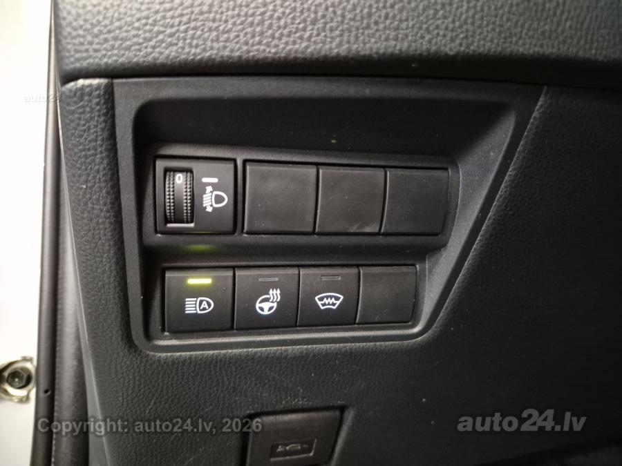 Белый Тойота Yaris Cross 2024 в Таллин, объемом двигателя 1.50 л и пробегом 149 тыс. км за 18490 €, фото 17 на AUTOMOTO.COM.LV