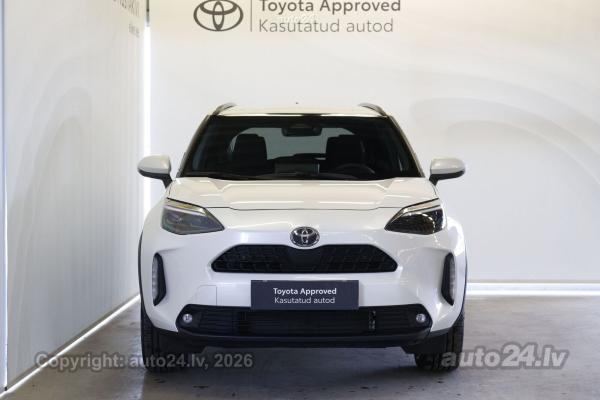 White Toyota Yaris Cross 2026 in Tallinn, with an engine capacity of 1.49 L and mileage of 4 thousand km for 28890 €, photo 6 on AUTOMOTO.COM.LV