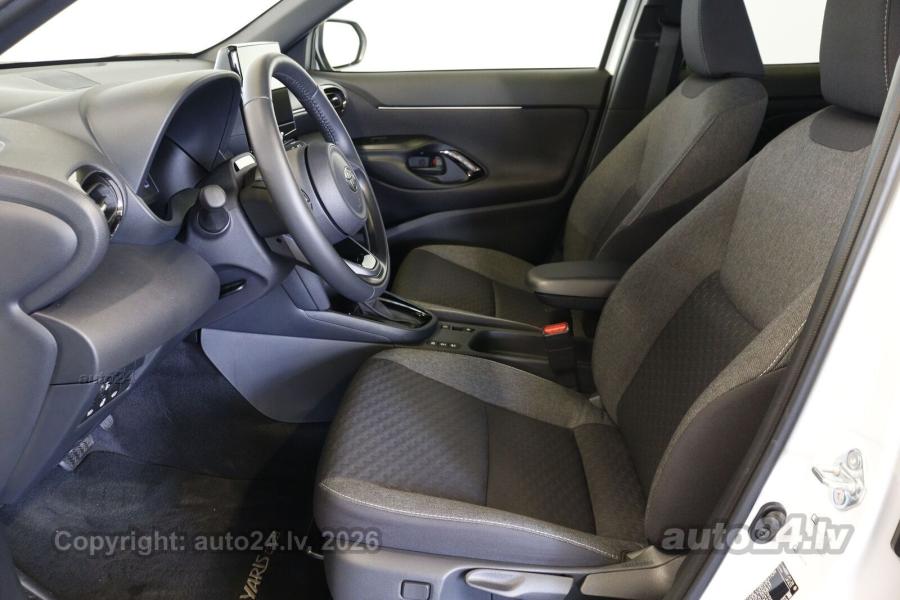 Белый Тойота Yaris Cross 2026 в Таллин, объемом двигателя 1.49 л и пробегом 4 тыс. км за 28890 €, фото 12 на AUTOMOTO.COM.LV