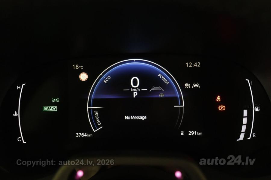 Белый Тойота Yaris Cross 2026 в Таллин, объемом двигателя 1.49 л и пробегом 4 тыс. км за 28890 €, фото 14 на AUTOMOTO.COM.LV