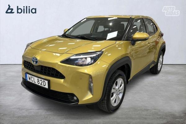 Yellow Toyota Yaris Cross 2021 in Kaunas, with an engine capacity of 0.00 L and mileage of 47 thousand km for 27768 €, photo 1 on AUTOMOTO.COM.LV