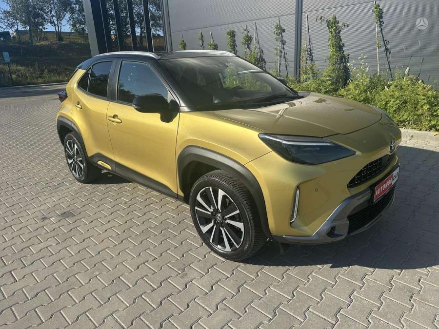 Желтый Тойота Yaris Cross 2021 в Вильнюс, объемом двигателя 1.49 л и пробегом 118 тыс. км за 21450 €, фото 3 на AUTOMOTO.COM.LV