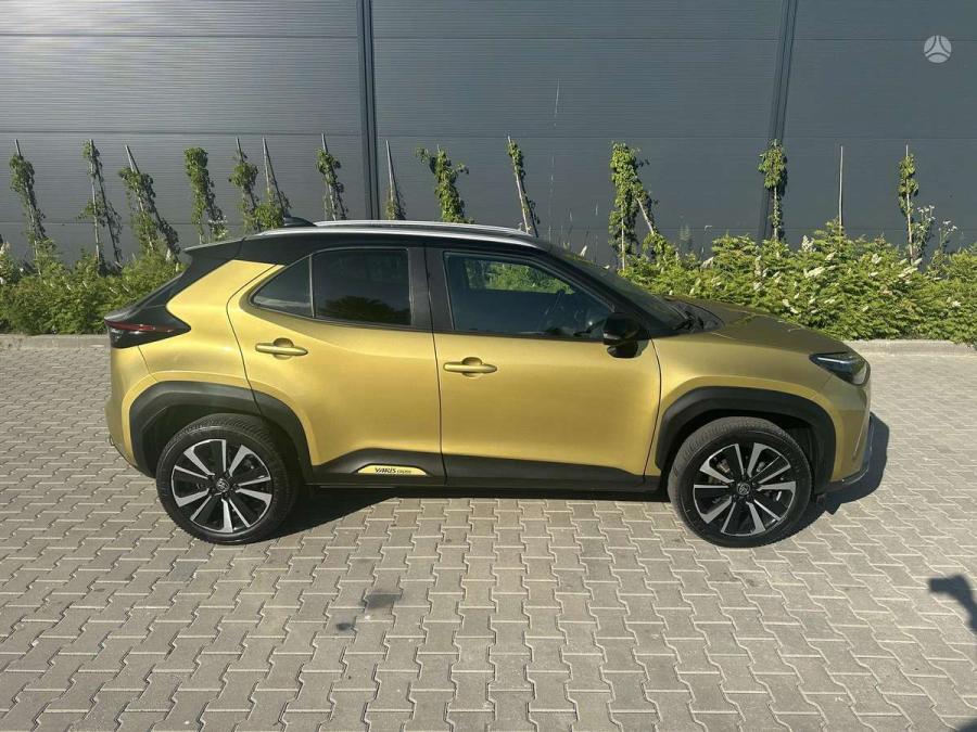 Желтый Тойота Yaris Cross 2021 в Вильнюс, объемом двигателя 1.49 л и пробегом 118 тыс. км за 21450 €, фото 8 на AUTOMOTO.COM.LV