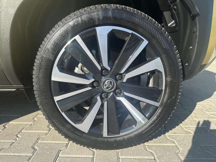 Желтый Тойота Yaris Cross 2021 в Вильнюс, объемом двигателя 1.49 л и пробегом 118 тыс. км за 21450 €, фото 16 на AUTOMOTO.COM.LV