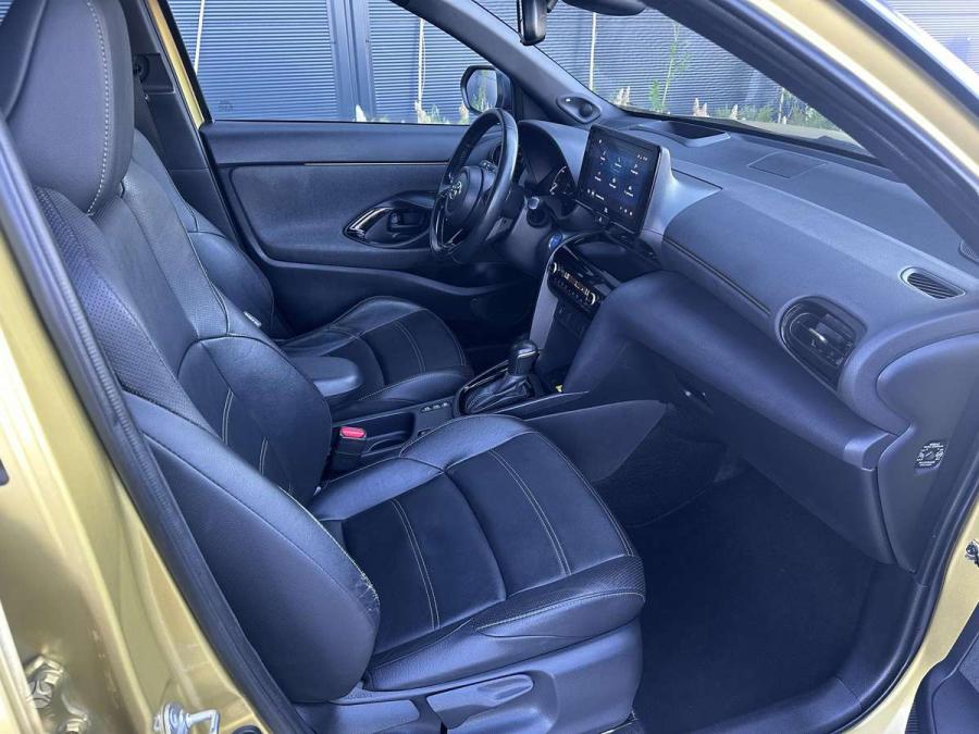 Желтый Тойота Yaris Cross 2021 в Вильнюс, объемом двигателя 1.49 л и пробегом 118 тыс. км за 21450 €, фото 24 на AUTOMOTO.COM.LV