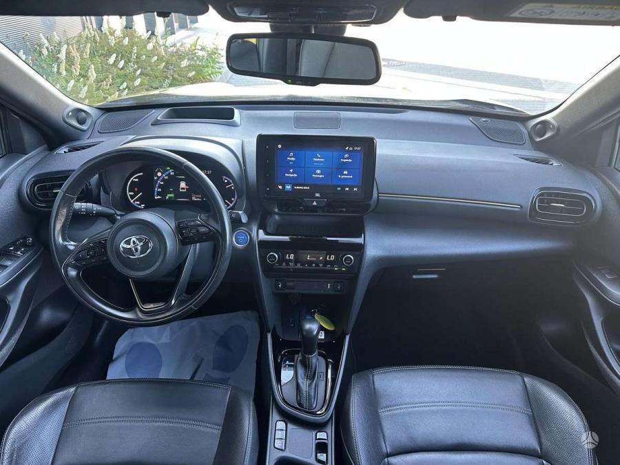 Желтый Тойота Yaris Cross 2021 в Вильнюс, объемом двигателя 1.49 л и пробегом 118 тыс. км за 21450 €, фото 26 на AUTOMOTO.COM.LV