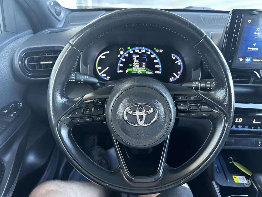 Желтый Тойота Yaris Cross 2021 в Вильнюс, объемом двигателя 1.49 л и пробегом 118 тыс. км за 21450 €, фото 28 на AUTOMOTO.COM.LV