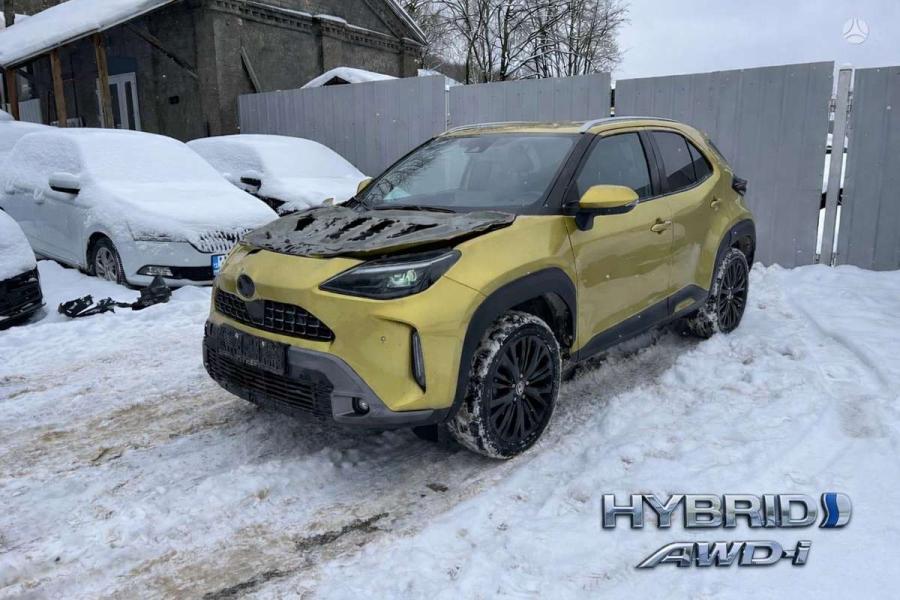 Желтый Тойота Yaris Cross 2022 в Каунас, объемом двигателя 1.50 л и пробегом 61 тыс. км за 15900 €, фото 1 на AUTOMOTO.COM.LV