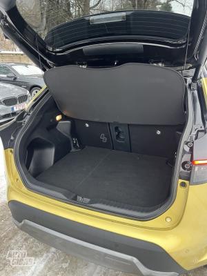 Yellow Toyota Yaris Cross 2022 in Vilnius, with an engine capacity of 1.50 L and mileage of 66 thousand km for 22000 €, photo 6 on AUTOMOTO.COM.LV