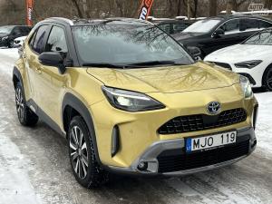 Yellow Toyota Yaris Cross 2022 in Vilnius, with an engine capacity of 1.50 L and mileage of 66 thousand km for 22000 €, photo 8 on AUTOMOTO.COM.LV