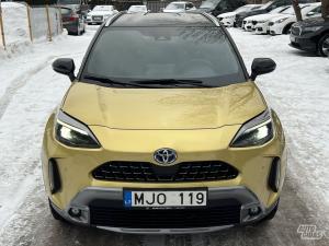 Yellow Toyota Yaris Cross 2022 in Vilnius, with an engine capacity of 1.50 L and mileage of 66 thousand km for 22000 €, photo 9 on AUTOMOTO.COM.LV